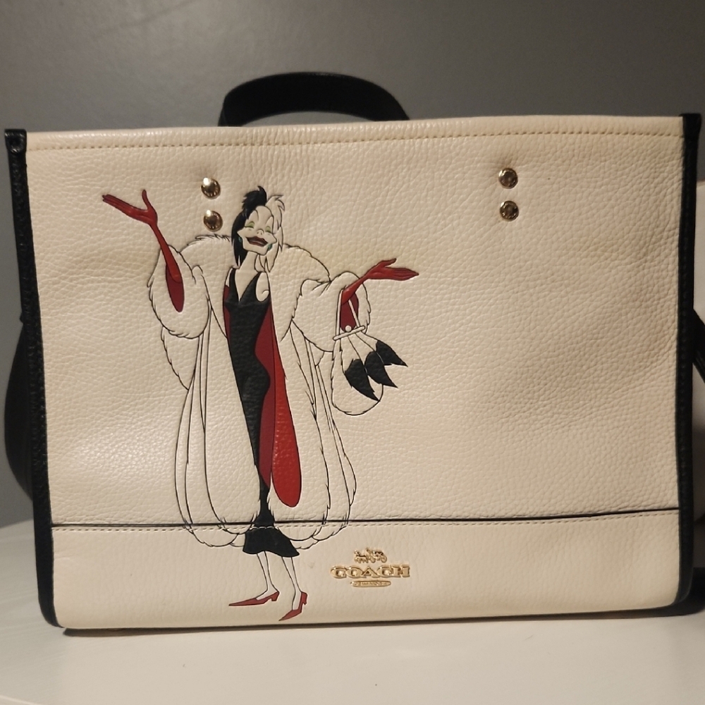 Coach Limited Disney Collab Women's Bag - Cruella De … - Gem